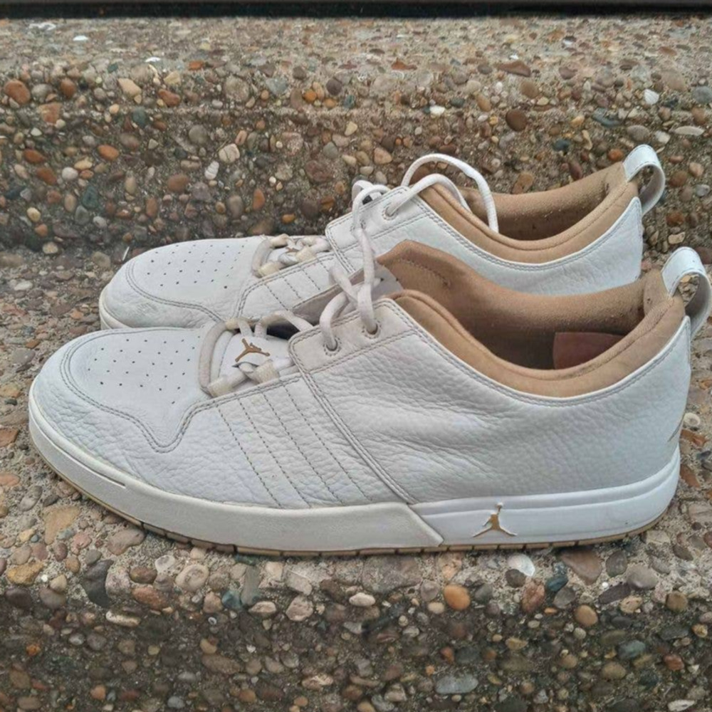 Vintage Men's Air Jordan Jumpman Cue Low Top Sneakers… - Gem